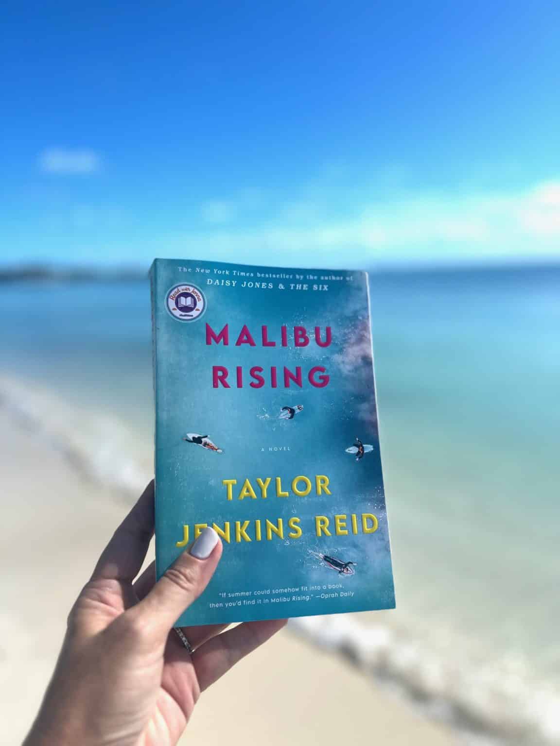 Read This: Malibu Rising - The Wordy Girl